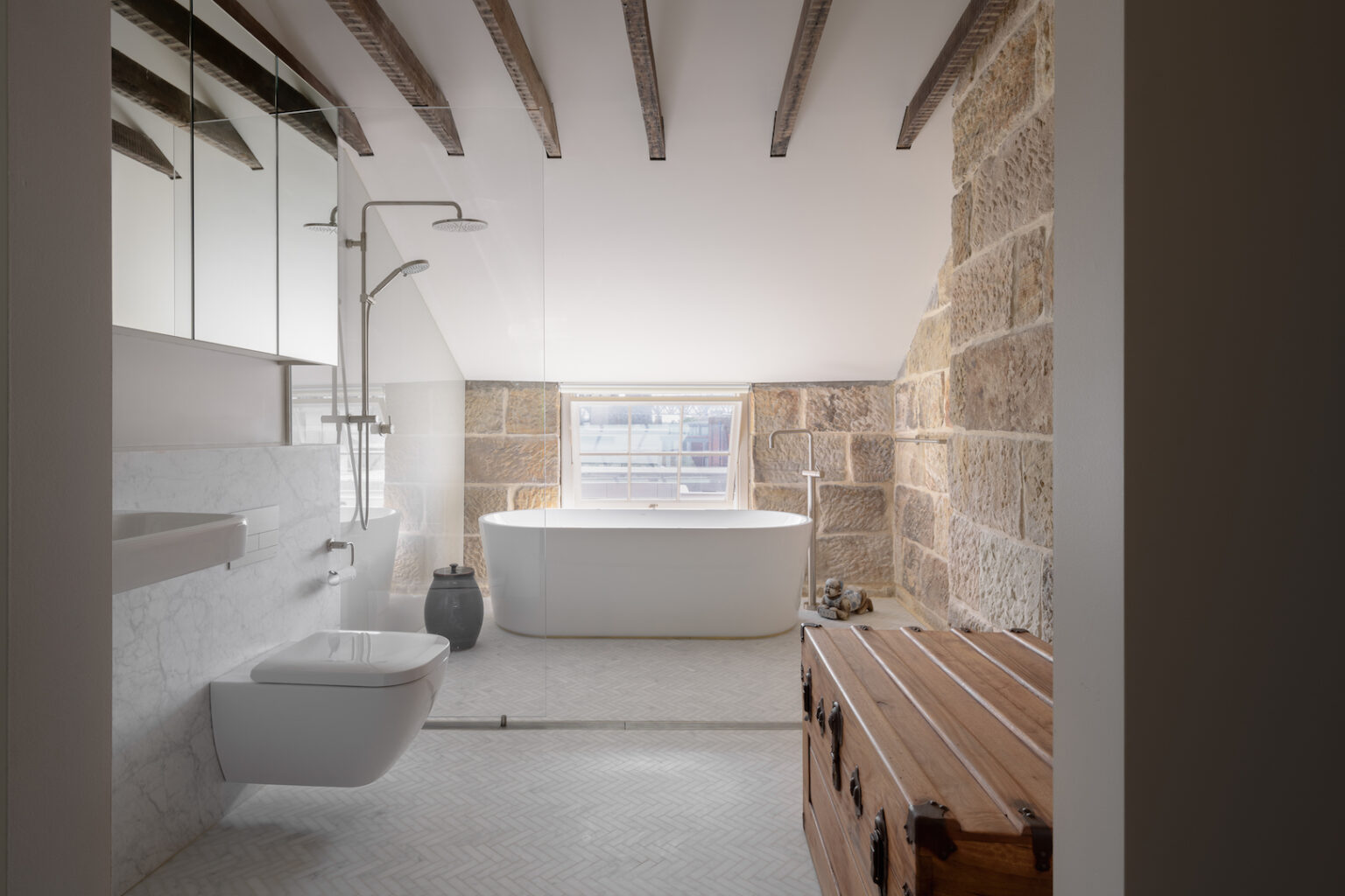 Millers Point Townhouse • Design 5 – Architects